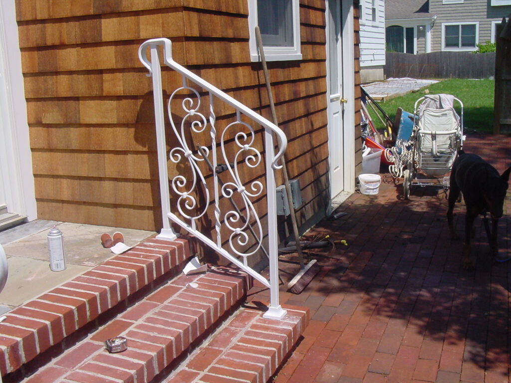 Exterior Standard Railing 26 | Newman Iron Works