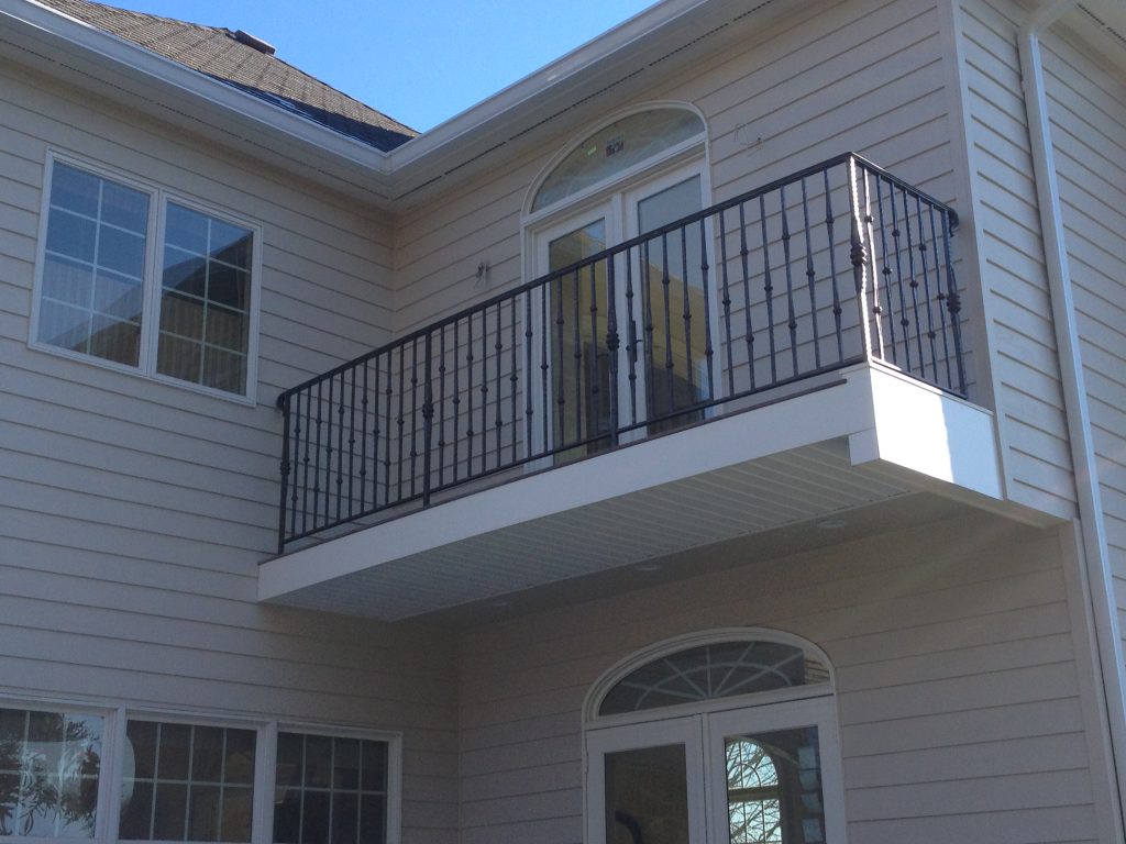 Exterior True Balcony Rail 14 | Newman Iron Works